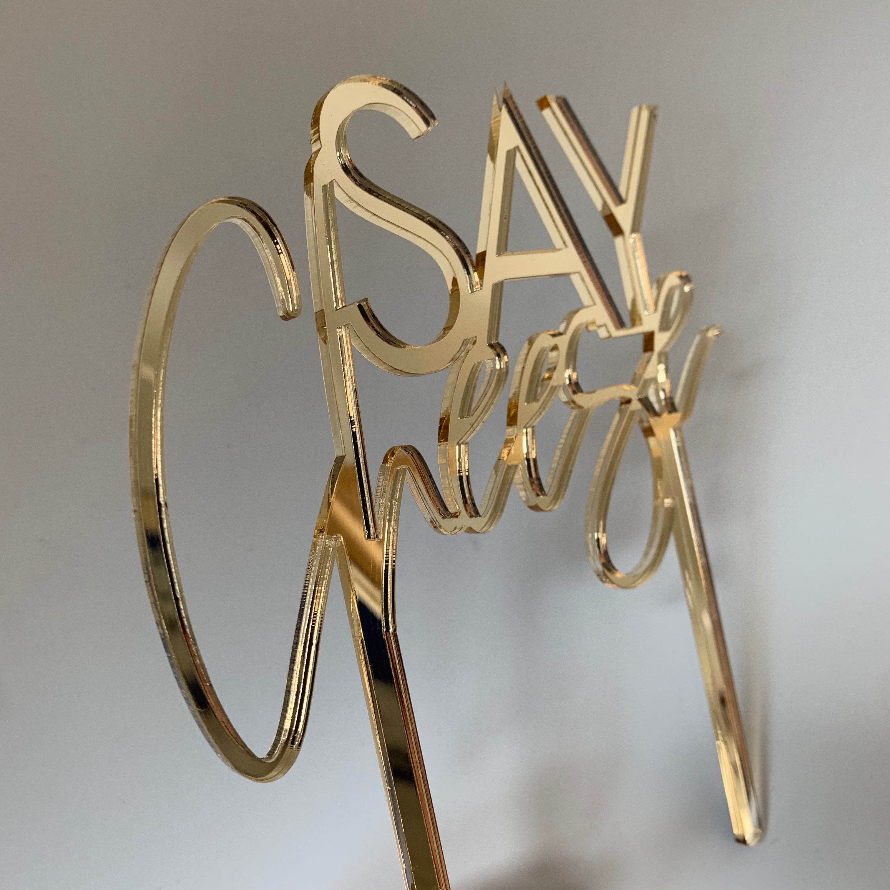 "Say cheese" cake topper – Bespoke Milestones